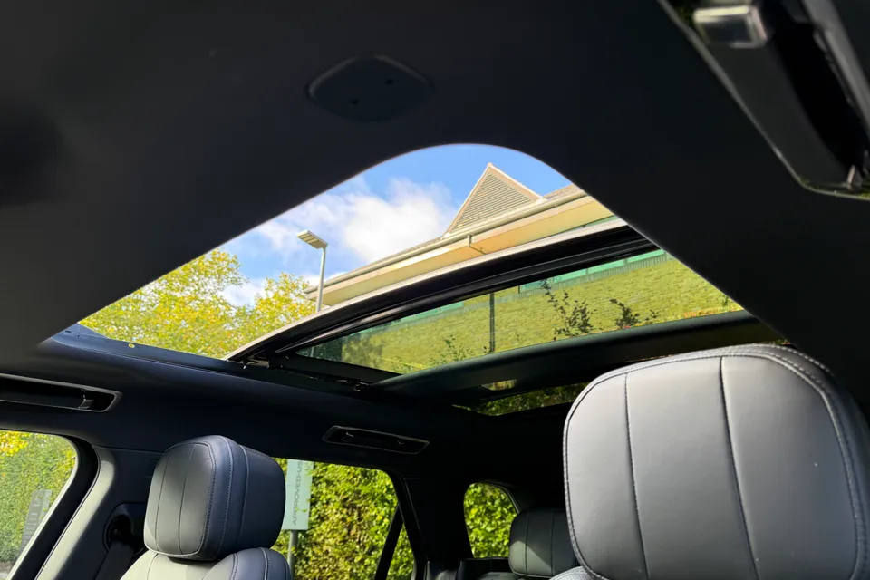 Used 2023 LAND ROVER RANGE ROVER SPORT Dynamic SE NK23ZGH | Harwoods ...
